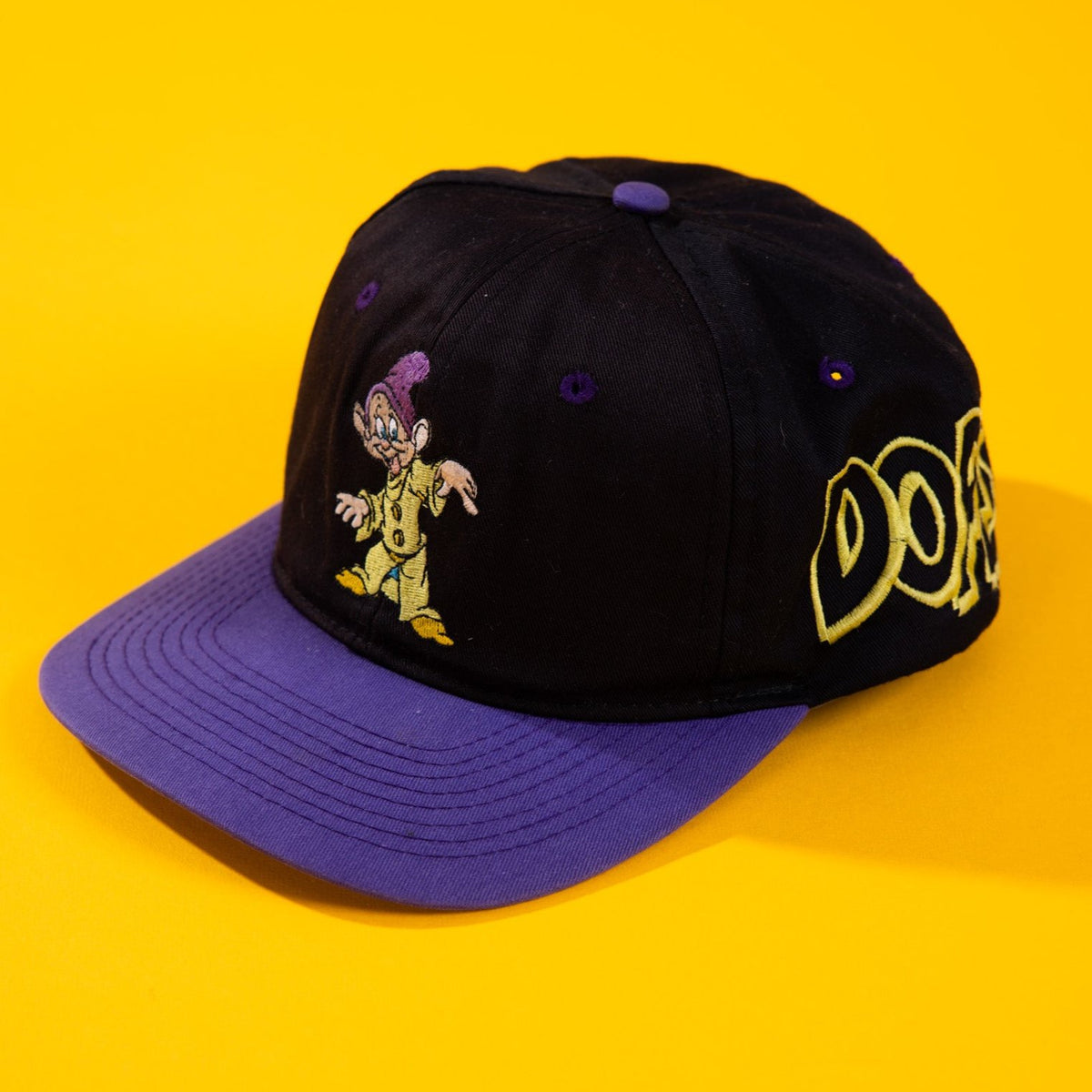 Vintage 90s Dopey The Seven Dwarfs Snapback Hat – Retro Candy World